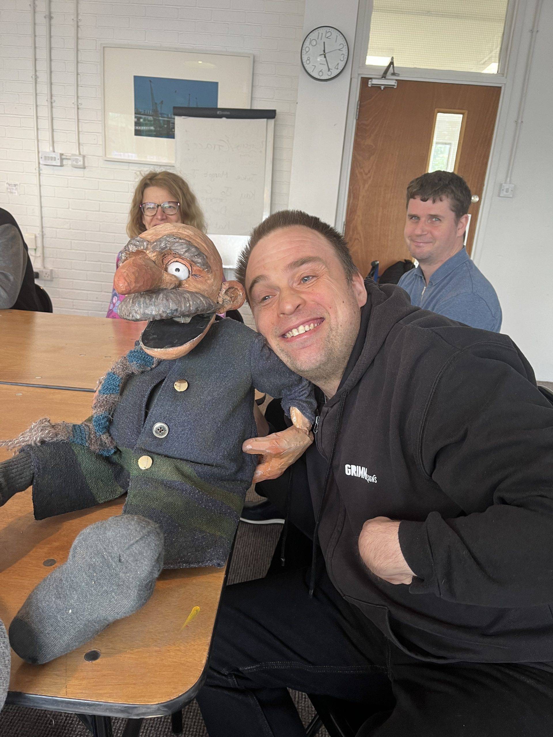 Puppet Workshop - Misfits Theatre